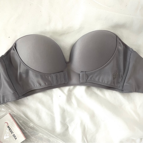 Intimates & Sleepwear | Magic Strapless Front Buckle Bra | Poshmark